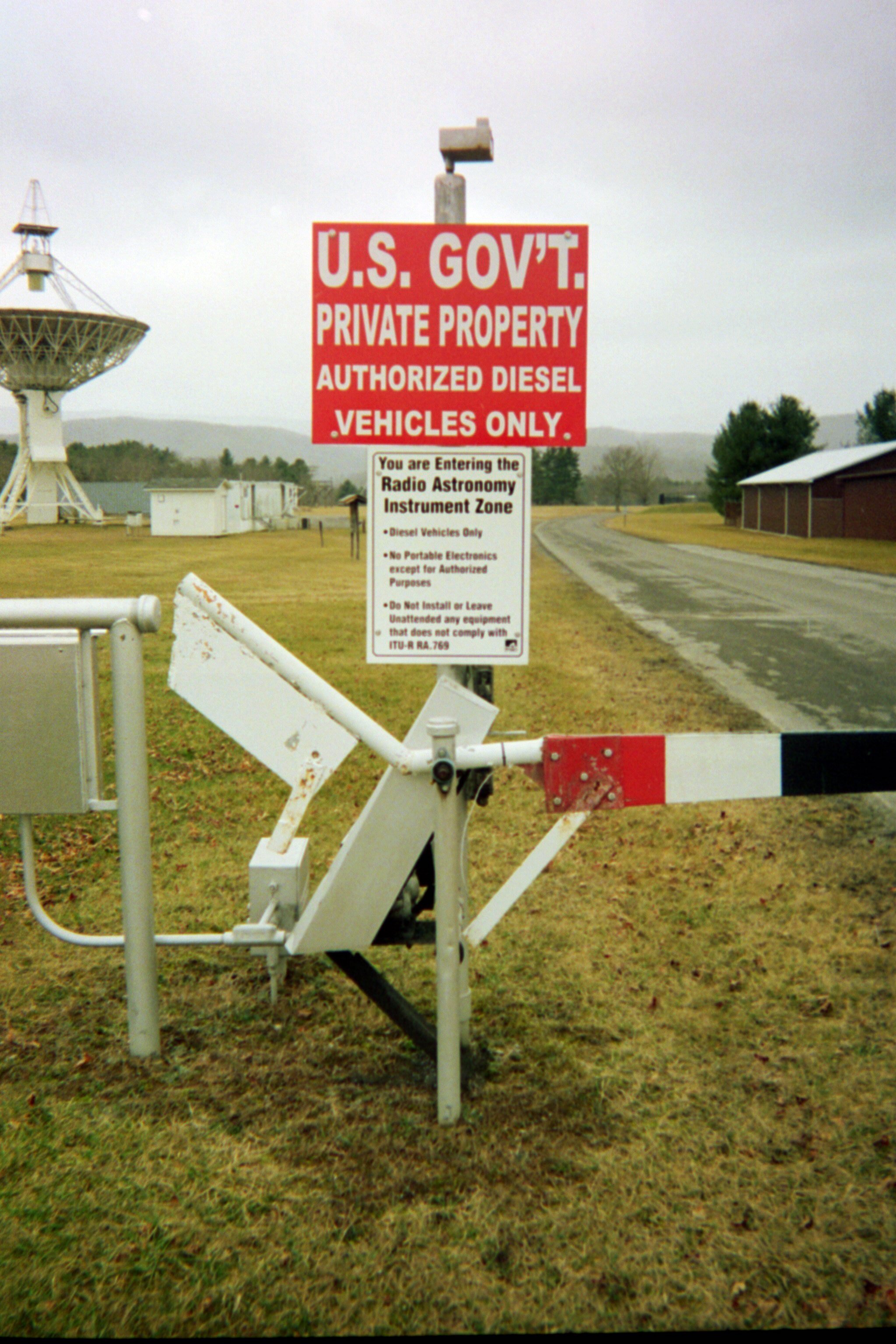 Searching For E.T. In An Electronic Dead Zone - Science Friday