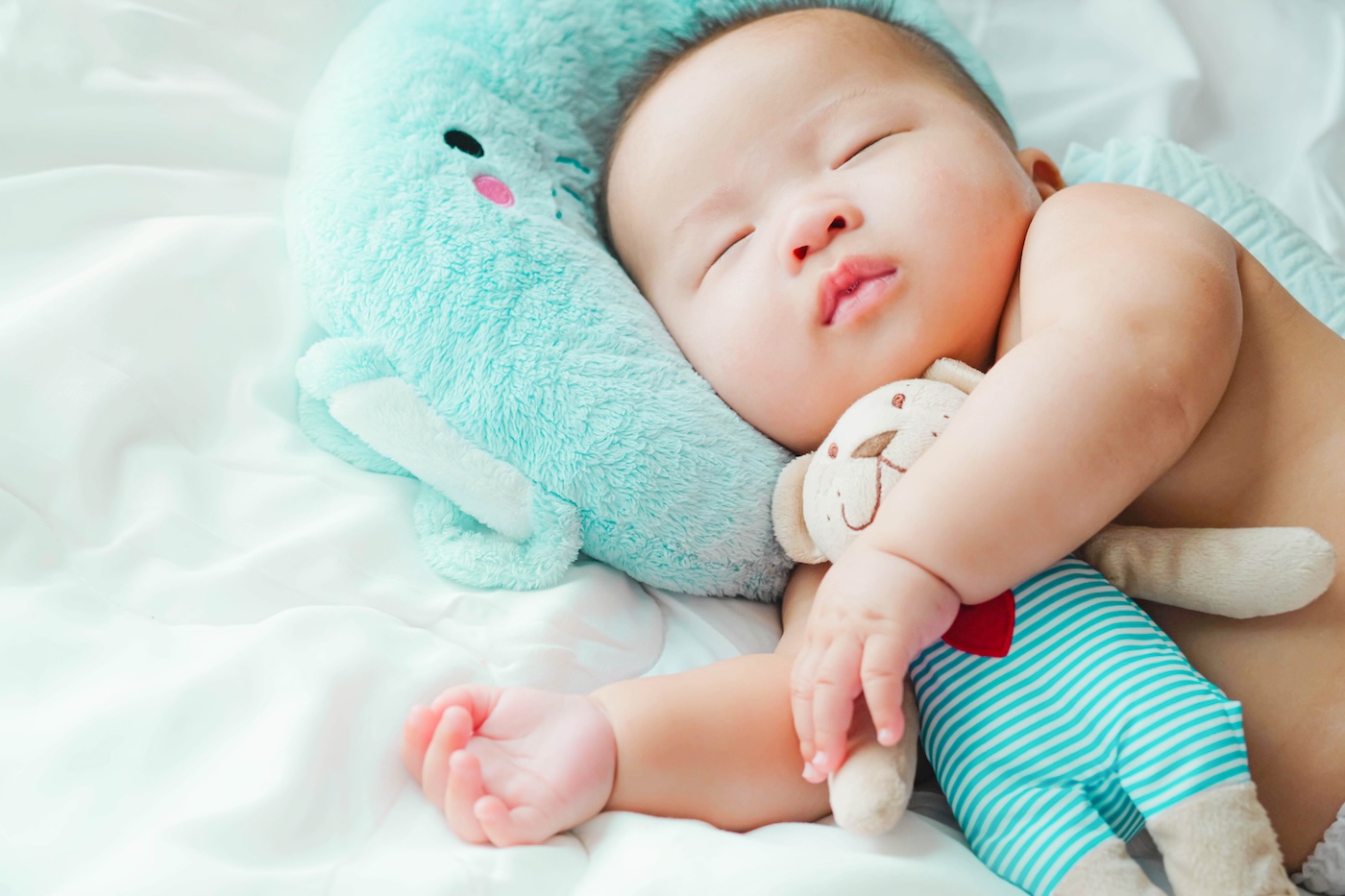 Tips For Soothing Your Baby With Music, From A Music Therapist