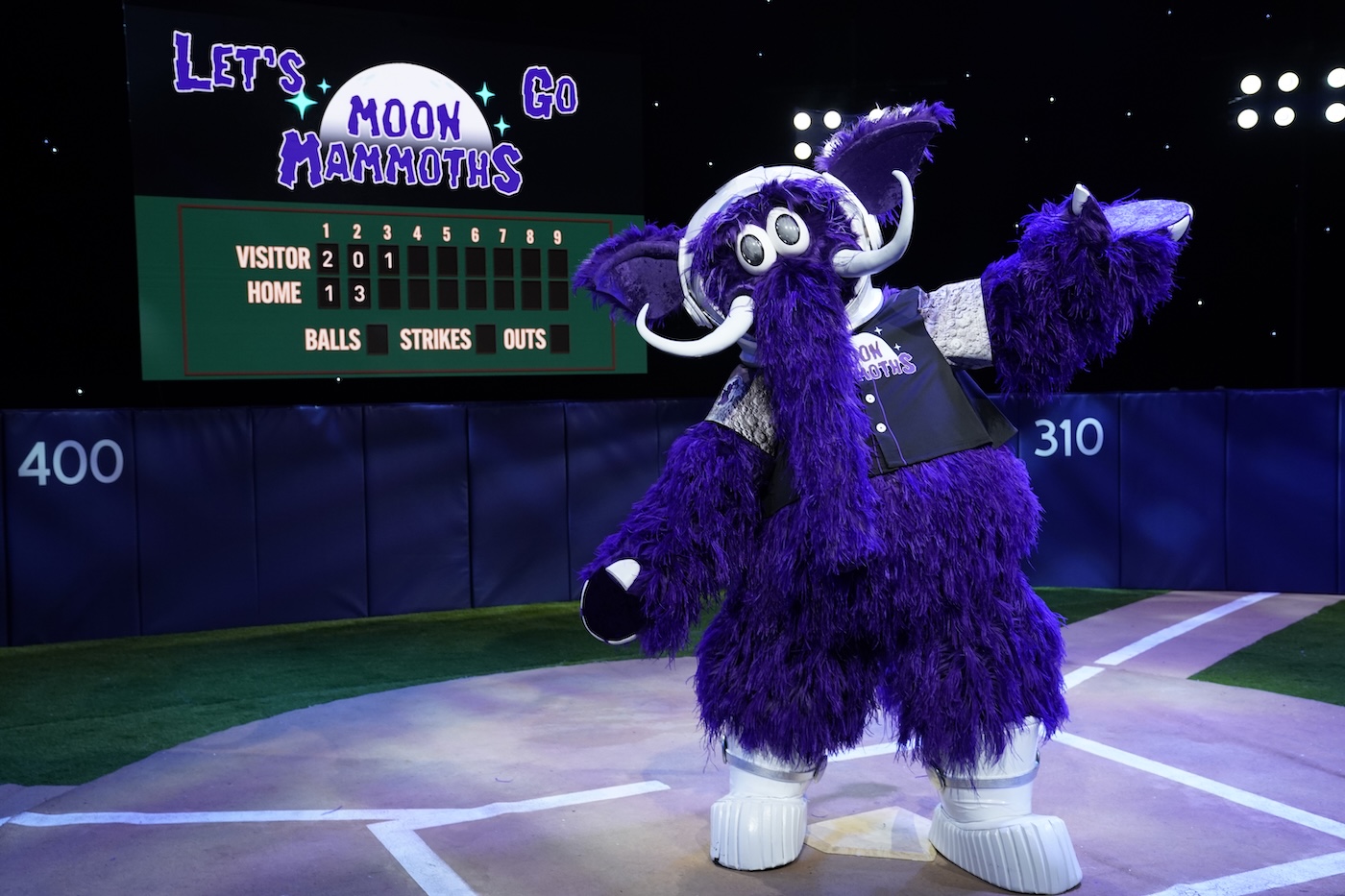 Mammoths Stampede Into Sports… As Mascots!